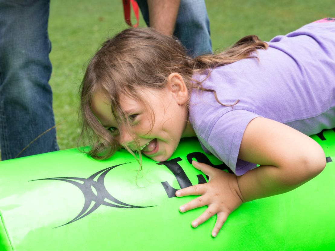 Training am Rugby-Dummy